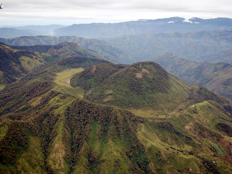 April 26 , 2018. EN. Klyuchevskoy , Cerro Machin , Kirishimayama ...